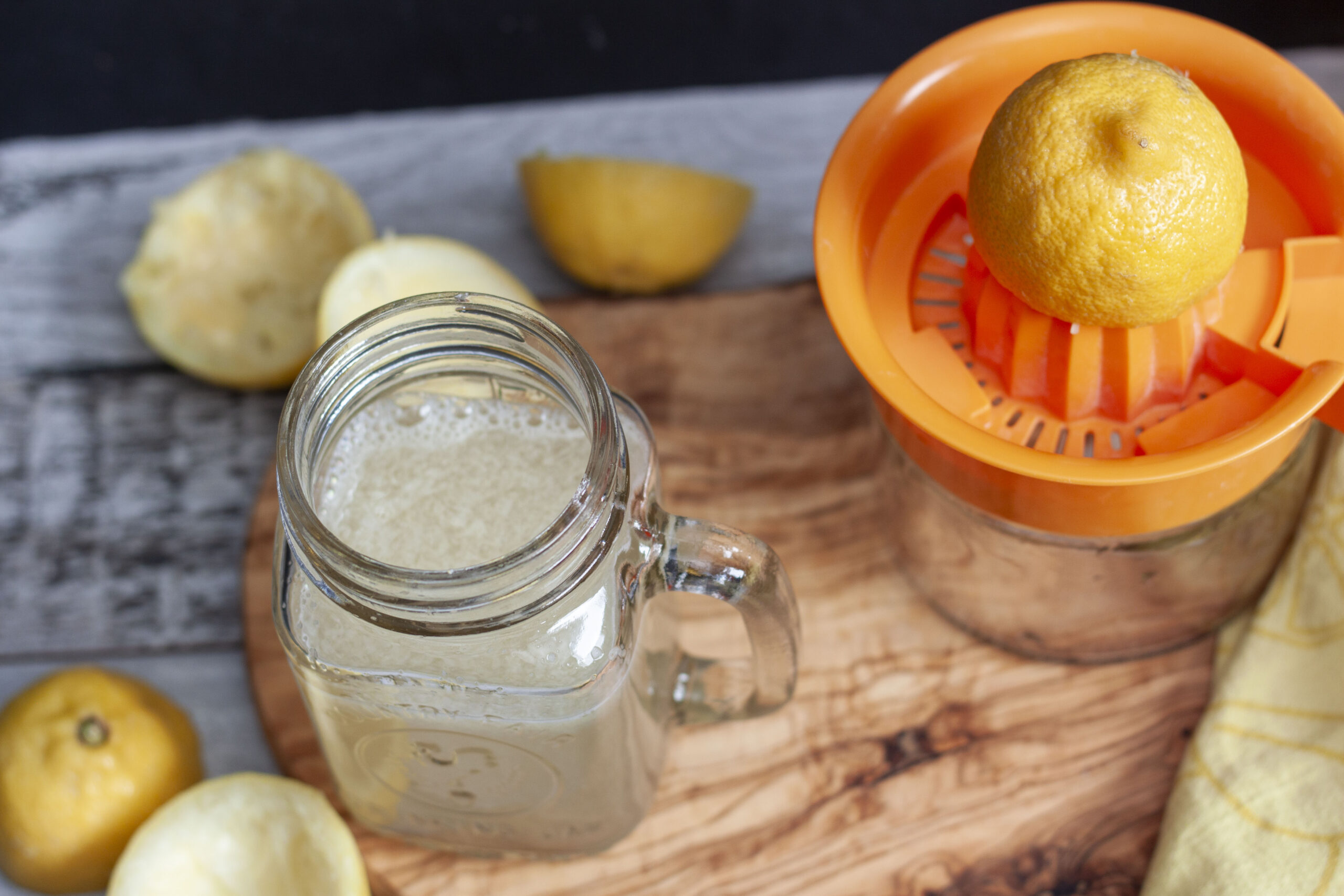 Easy Homemade Lemonade - Courtney's Homestead